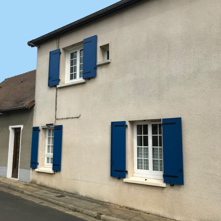 MPO Fenêtres - Nos Réalisations - Volets battants en alu bleu